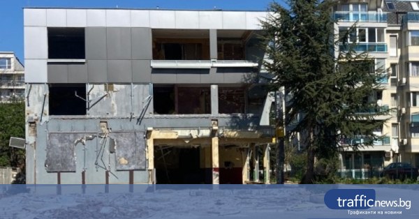 Бутат призрачната сграда на хотел "Афродита" до дни, правят нова ...